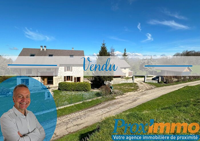 Maison à vendre - Miribel-les-Échelles - 8 pièces - 6 chambres