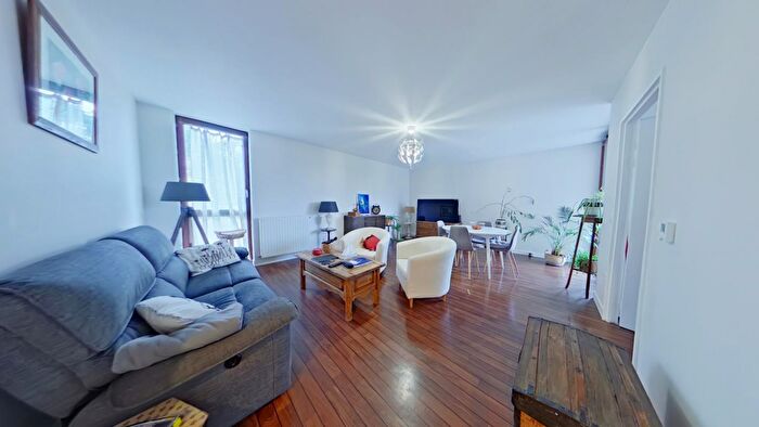 Appartement à louer - Poitiers, Trois Cités - 4 pièces - 3 chambres