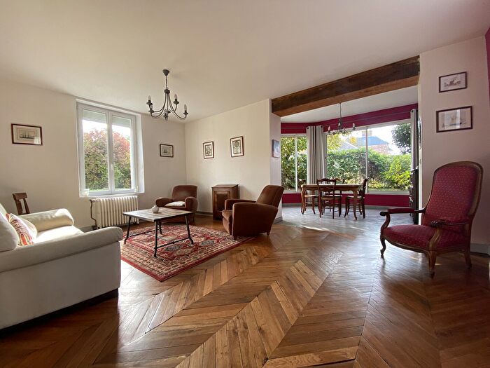 Maison 8 pièces à vendre à Le Neubourg