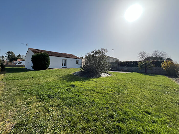 Maison à vendre - Nieul-le-Dolent - 3 pièces - 2 chambres