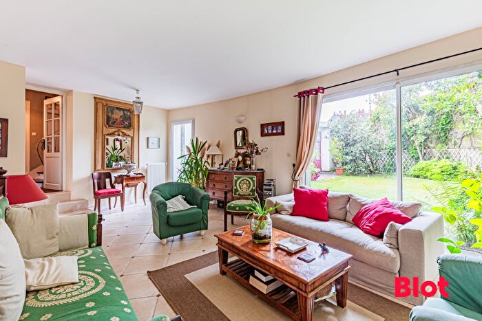 Maison 8 pièces à vendre à Nantes, Longchamp, Rond-Point de Rennes, Perverie, Américains