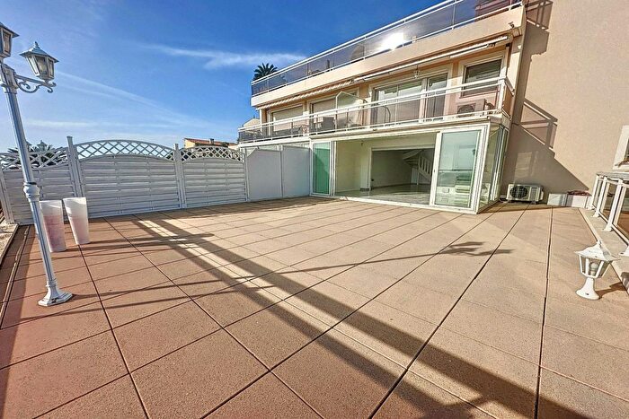 Saint-Laurent-du-Var, Jacquons, Plateaux Fleuris : Appartement 4 pièces à vendre