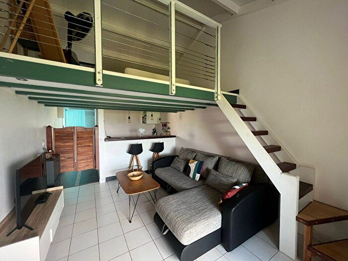 Appartement 1 pièce à Le Gosier, à louer