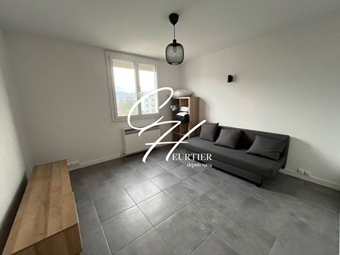 Appartement à louer - Le Murier-La Galochère, Saint-Martin-dHères - 1 pièce