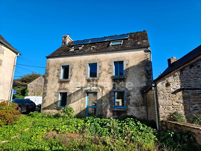 Berrien - Maison 6 pièces à vendre