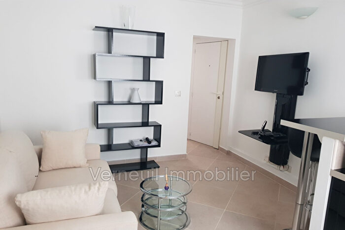 Appartement à louer - Paris e , Pernety - 2 pièces - 1 chambre