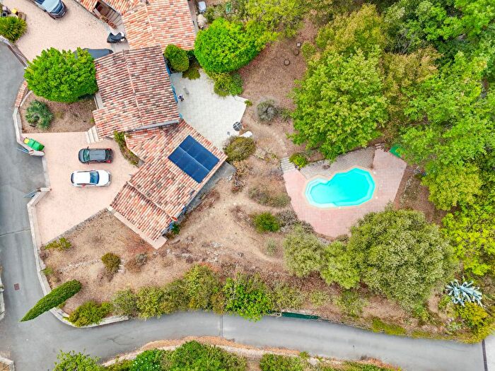 Tourrettes-sur-Loup - Maison 6 pièces à vendre