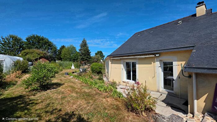 Maison 5 pièces à Le Tronchet, à vendre
