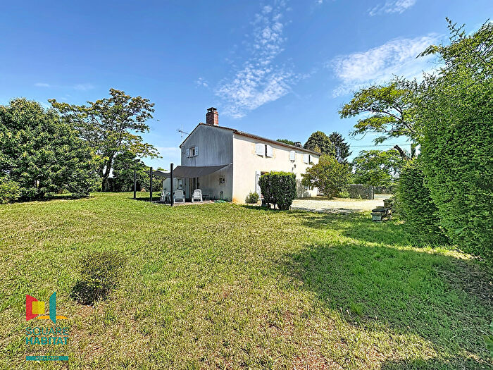 Pujols-sur-Ciron - Maison 9 pièces à vendre