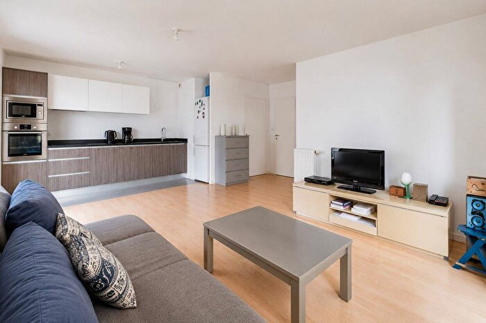 Appartement 4 pièces à louer à Bourse du Travail, Bobigny