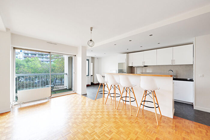 Appartement 3 pièces à Paris 11ème, République, Saint-Ambroise, à vendre