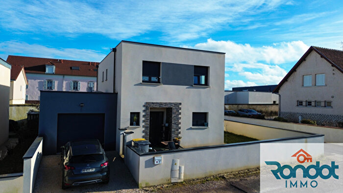 Maison à vendre - Is-sur-Tille - 7 pièces - 4 chambres