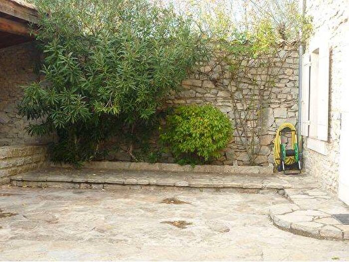 Maison 4 pièces à louer - Vacquières