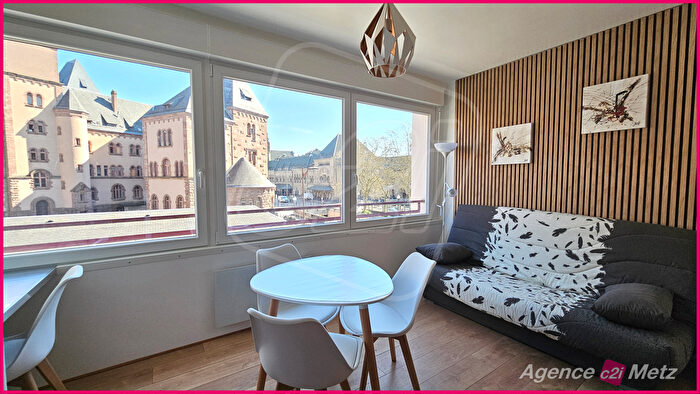 Appartement 1 pièce à Metz, Centre-ville, à louer