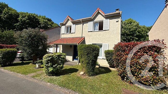 Maison à louer - Viry-Châtillon - 6 pièces - 4 chambres