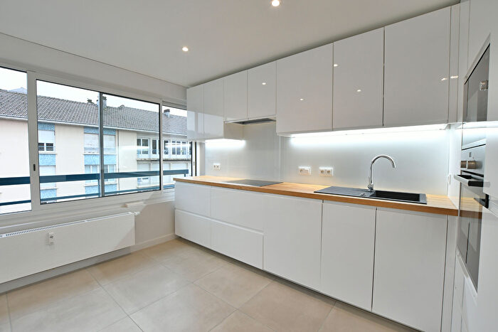 Appartement à louer - Épinal, Champ du Pin - 4 pièces - 2 chambres