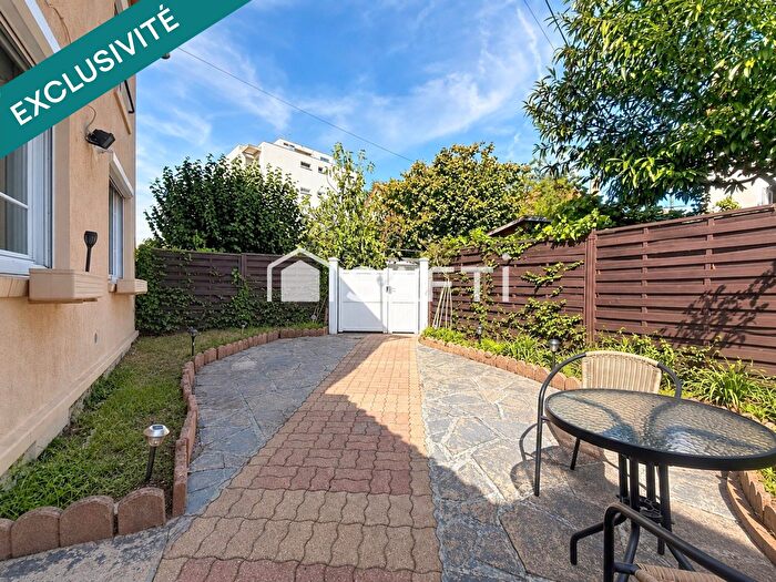 Maison 5 pièces à vendre à Créteil, Bas du Mont-Mesly