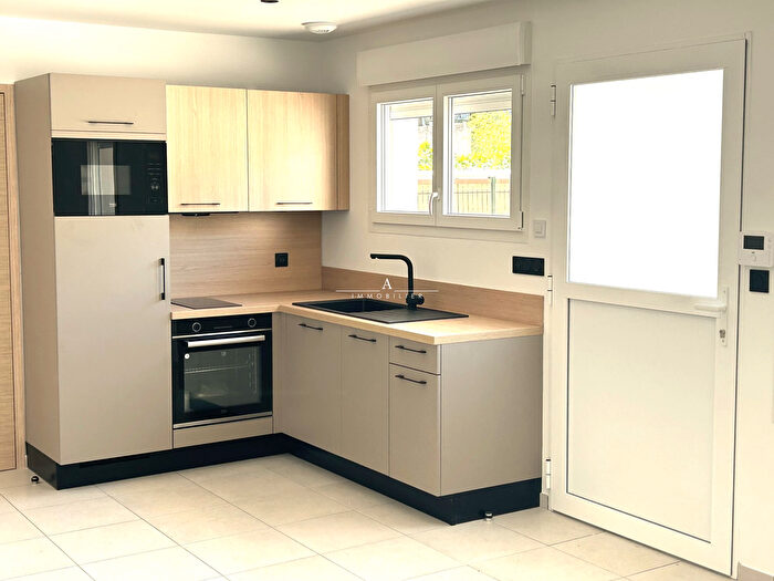 Appartement à vendre - Bagnères-de-Luchon - 2 pièces - 1 chambre