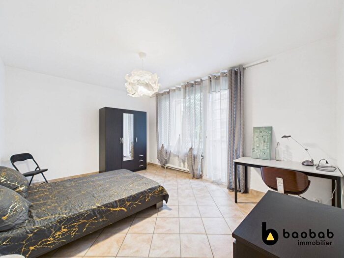 Appartement à louer - Laurier-Merande, Chambéry - 4 pièces - 3 chambres