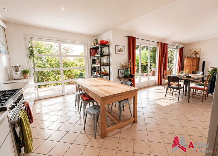 Maison 7 pièces à Maisons-Alfort, Charentonneau, à vendre