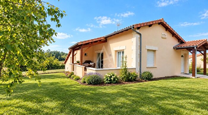Montbron - Maison 6 pièces à vendre