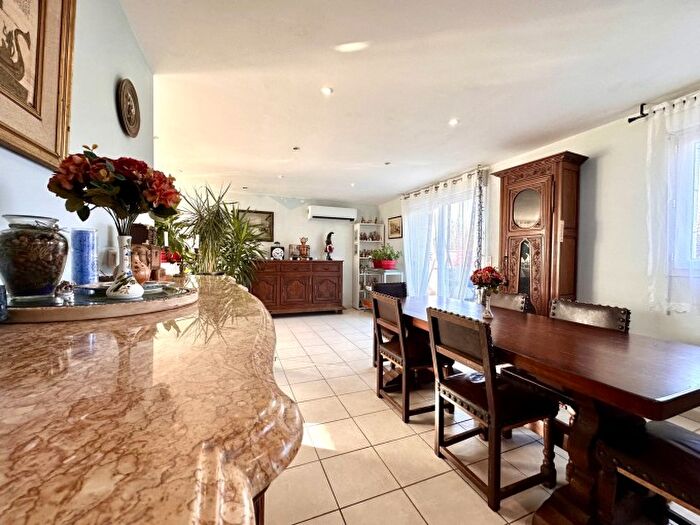 Maison à vendre - Scaër - 4 pièces - 2 chambres