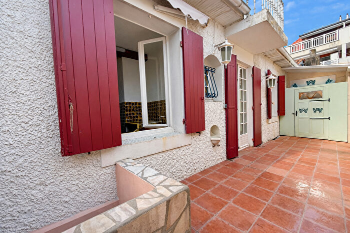 Maison à vendre - Arcachon, Centre-ville, La Chapelle, Gare - 6 pièces - 3 chambres