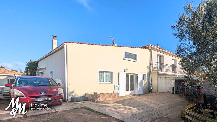Maison à vendre - Les Sables-dOlonne - 5 pièces - 3 chambres