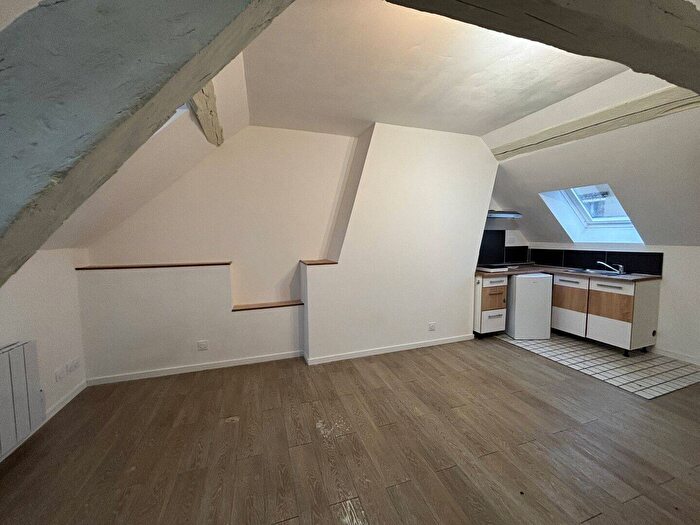 Ouest, Gisors : Appartement 1 pièce à louer