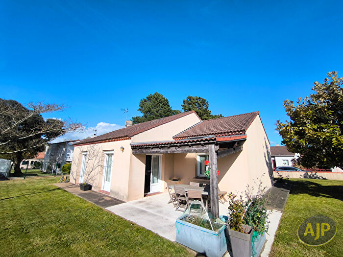 Saint-Brevin-les-Pins, LOcéan, Bridelais, Le Béa, Le Fief : Maison 4 pièces à vendre