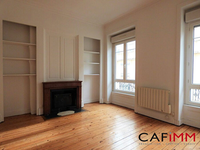 Appartement à louer - Lyon e , Guillotière - 2 pièces - 1 chambre