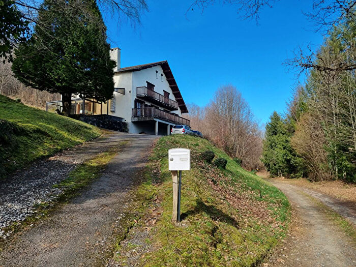 Maison à vendre - Albussac - 8 pièces - 5 chambres