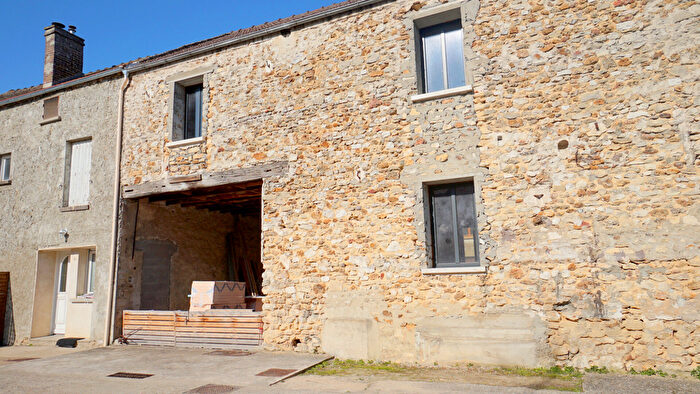 Maison à vendre - Mézières-sur-Seine - 5 pièces - 3 chambres