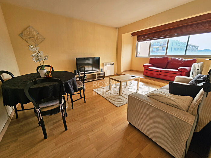 Appartement à vendre - Hyères, Pyanet - 2 pièces - 1 chambre