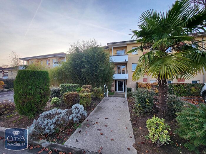 Appartement à louer - Ussac - 2 pièces - 1 chambre