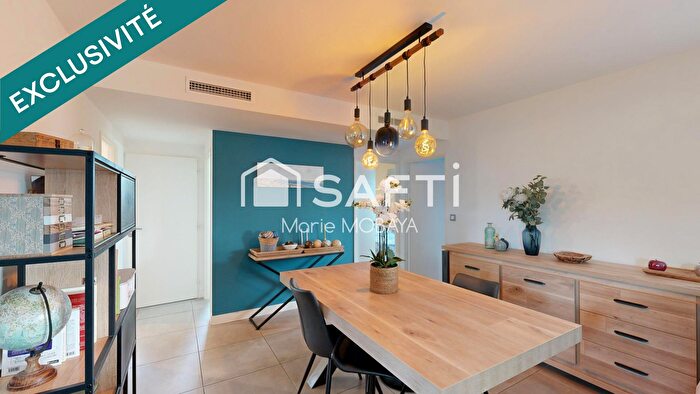 Maison à vendre - Cubzac-les-Ponts - 5 pièces - 4 chambres