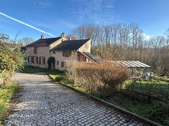 Maison à vendre - Abbéville-la-Rivière - 7 pièces - 5 chambres