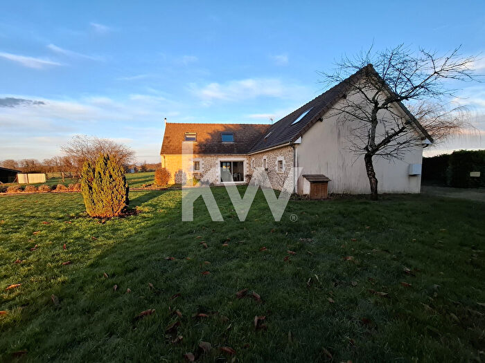 Maison à vendre - Prunay-Cassereau - 5 pièces - 4 chambres