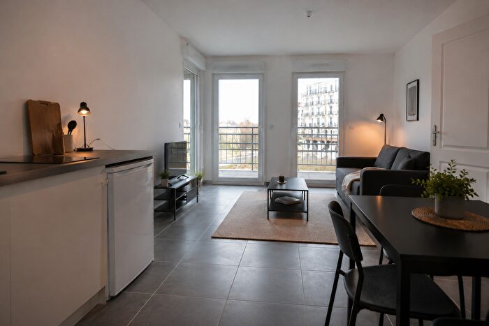 Issy-les-Moulineaux, Les Epinettes, Le Fort, Les Hauts d'Issy : Appartement 2 pièces à vendre