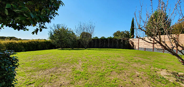 Maison à vendre - Orvault, Bourg, Secteur rural - 9 pièces - 6 chambres