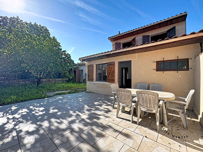 Bègles, Mairie, Bourg : Maison 4 pièces à vendre