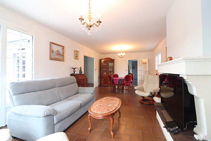 Maison à vendre - Léognan - 5 pièces - 4 chambres