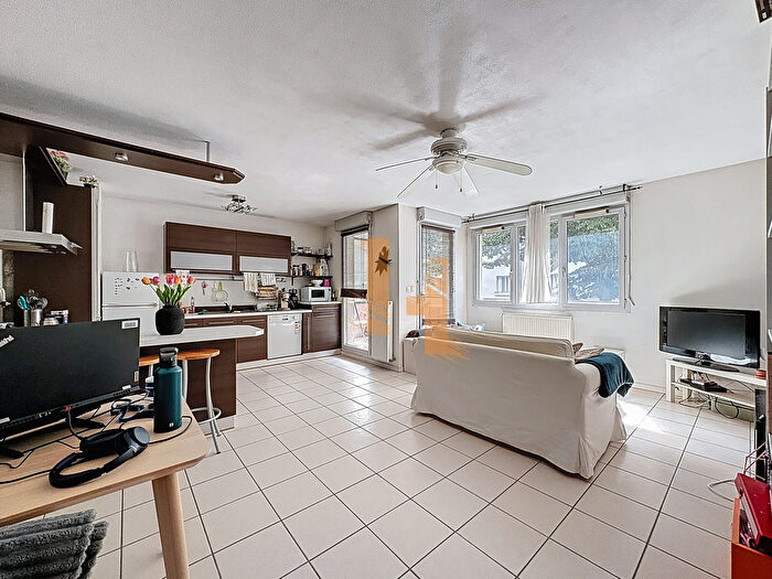 Appartement 3 pièces à louer - Villeurbanne, Croix Luizet