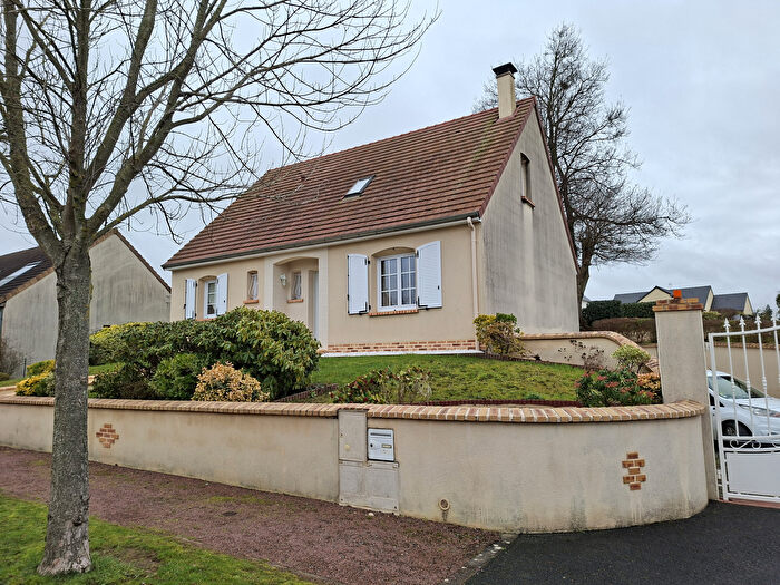 Maison à vendre - Chaufour-Notre-Dame - 4 pièces - 3 chambres