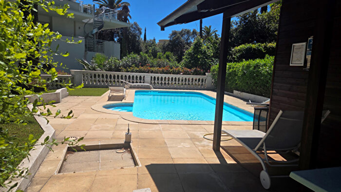 Appartement 3 pièces à vendre - Cannes, Croix des Gardes