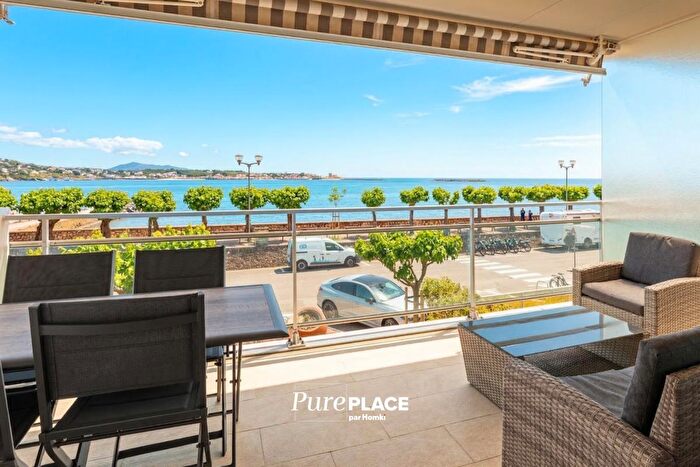 Appartement à vendre - Saint-Jean-de-Luz, Centre-ville - 2 pièces - 1 chambre