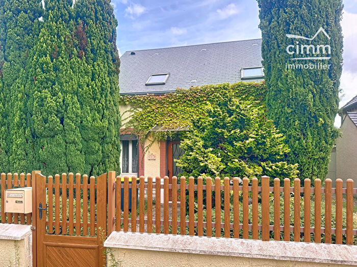 Nogent-sur-Vernisson : Maison 4 pièces à vendre
