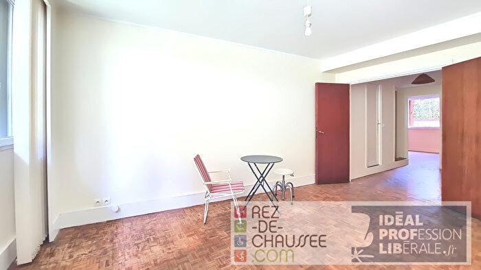 Montreuil, Centre-ville : Appartement 3 pièces à vendre
