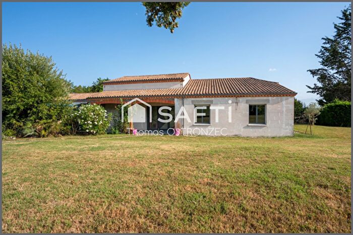 Maison à vendre - Villeneuve-sur-Lot, Eysses - 6 pièces - 5 chambres