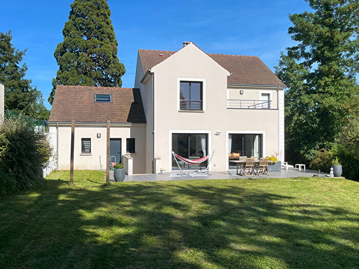 Crespières : Maison 8 pièces à vendre